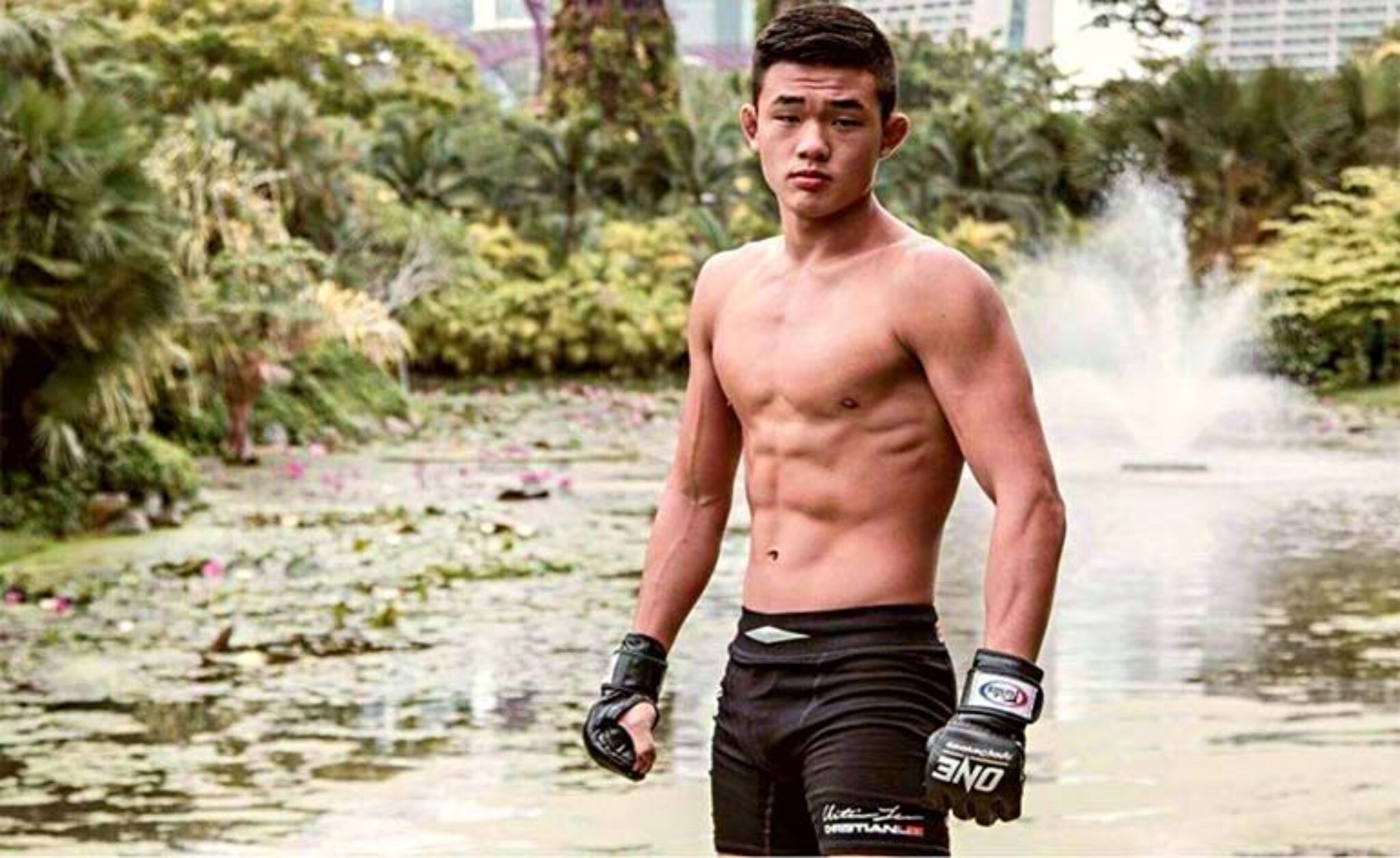 5 Ways Your Swimming Pool Can Help Your MMA Training - Kung-fu Kingdom
